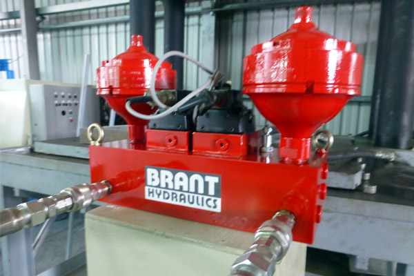 Index of /public/storage/products/laboratory-equipment-servo-hydraulic ...